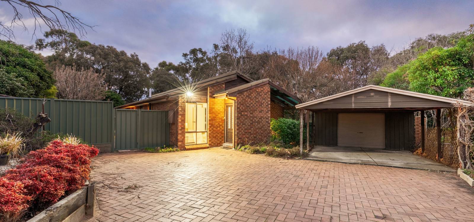 13 Gosman Close OXLEY, ACT 2903 is for Sale on Zango | Zango