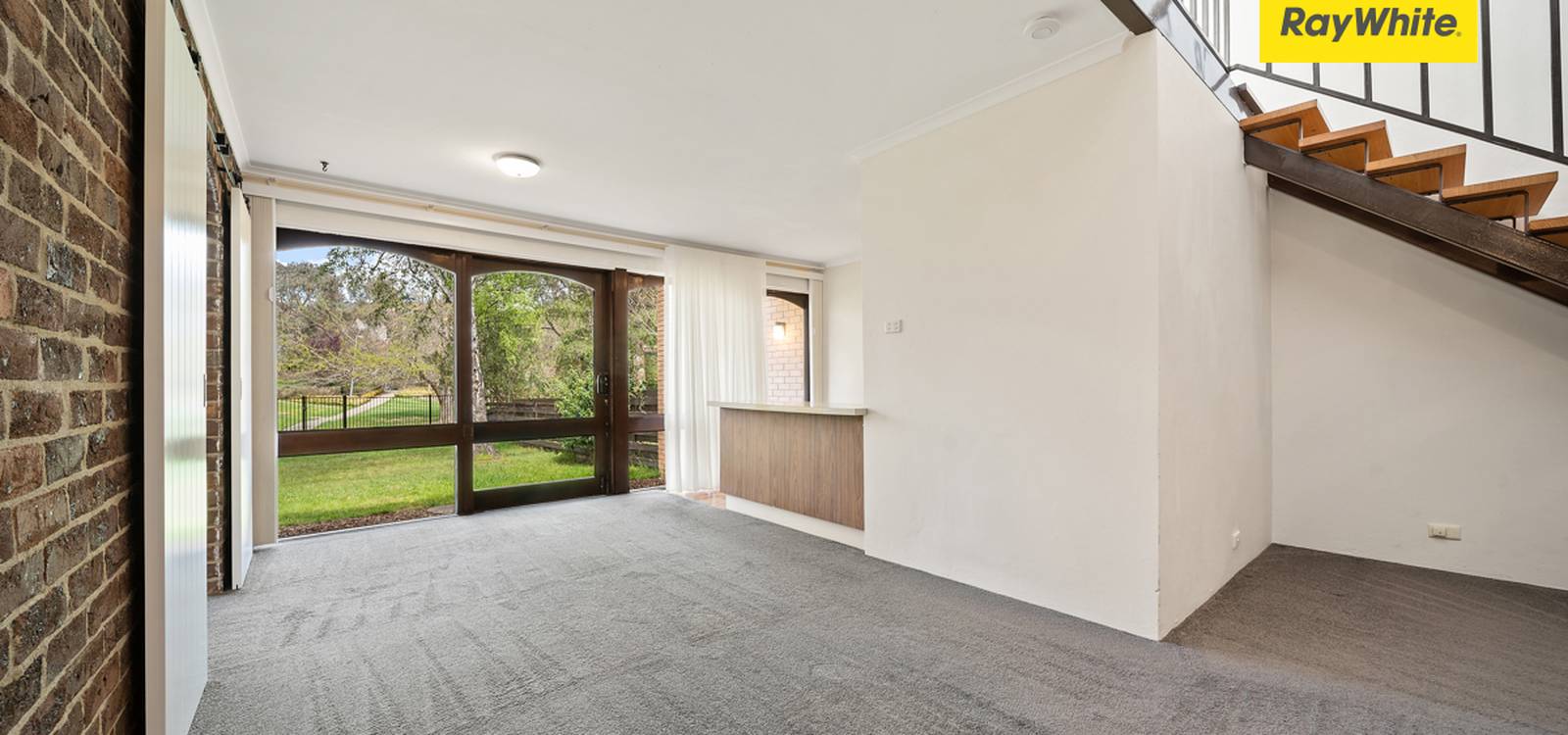 16 Mackaness Place GARRAN, ACT 2605 For Rent | Zango