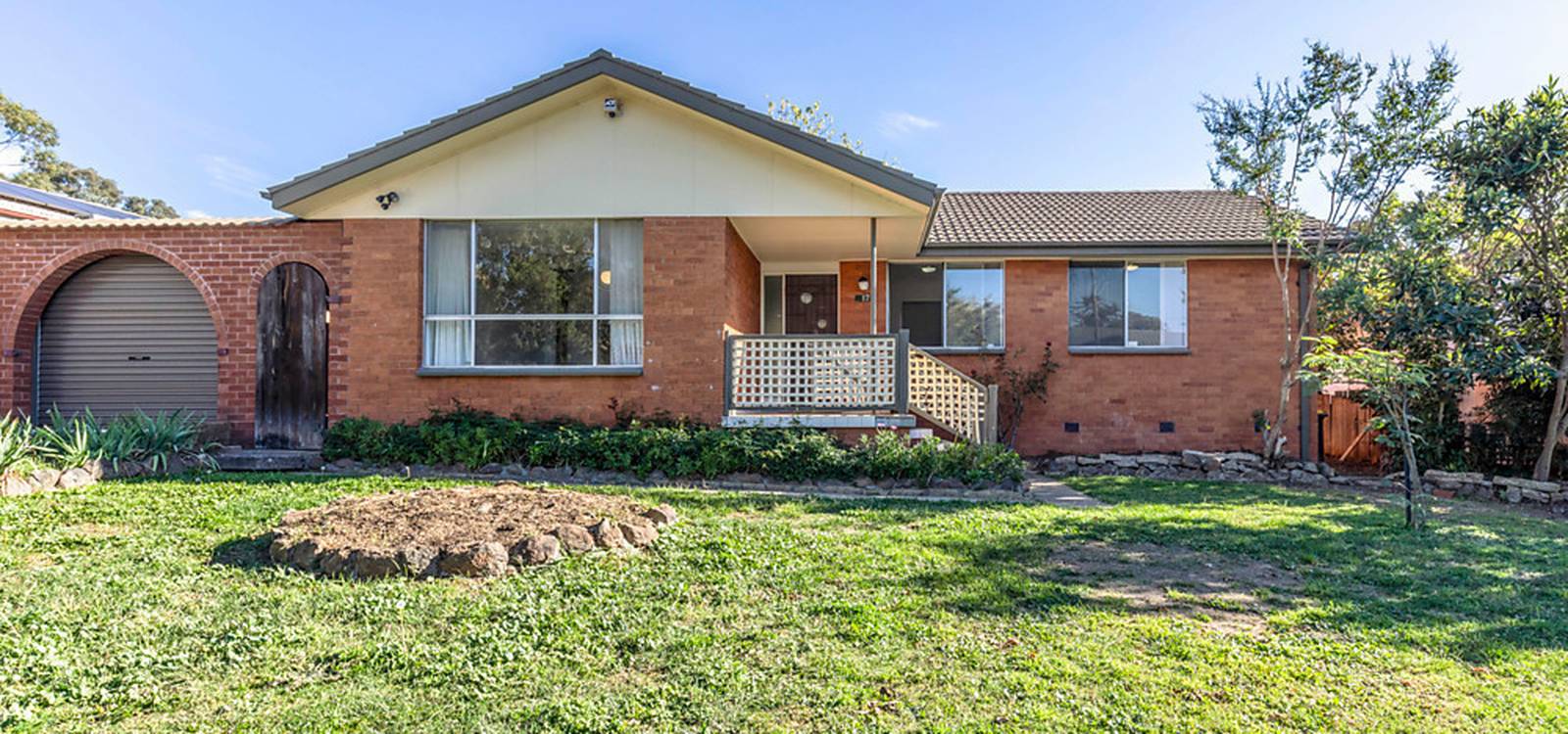 17 Ross Smith Crescent SCULLIN, ACT 2614 is for Rent on Zango | Zango