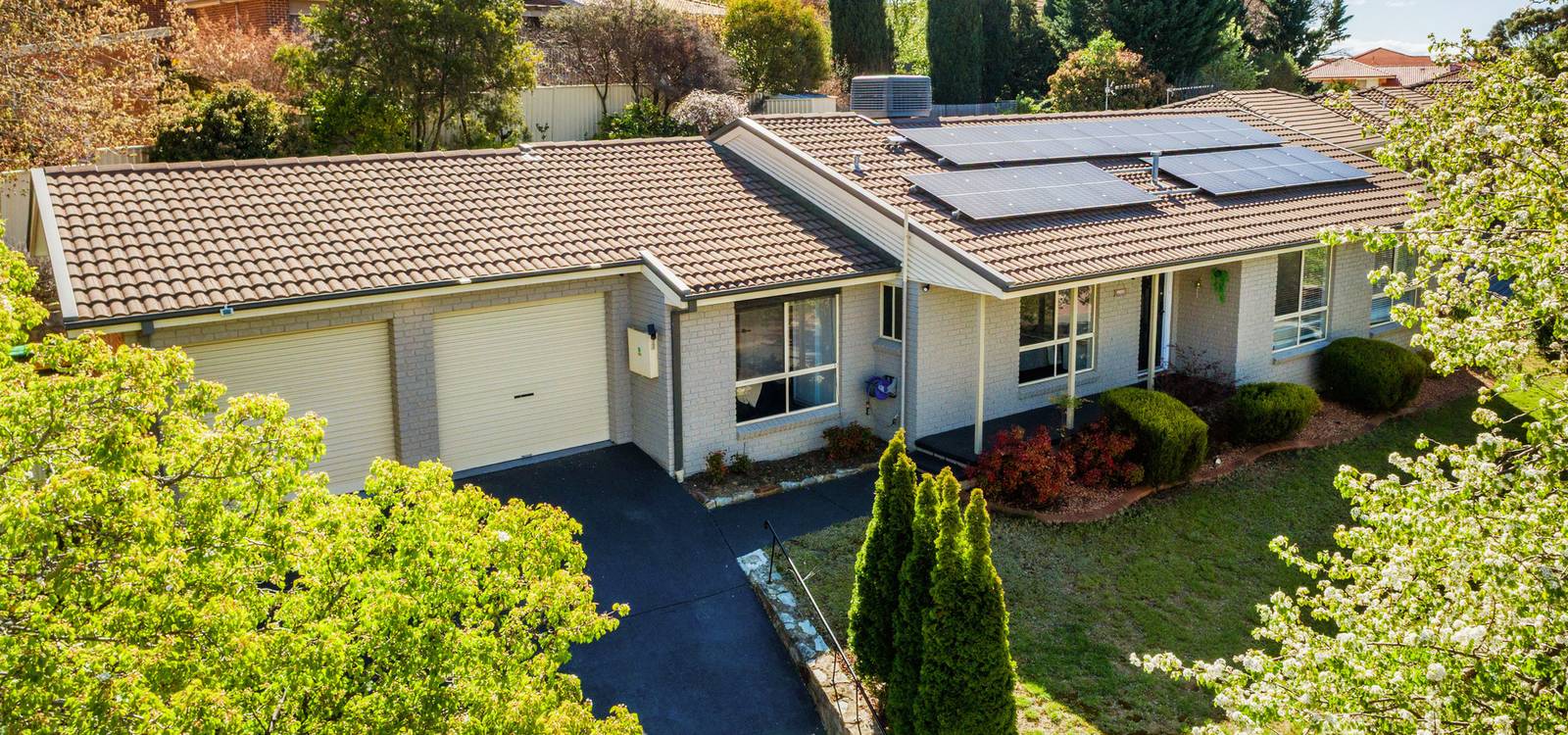 32 Myles Connell Crescent GORDON, ACT 2906 is for Sale on Zango | Zango