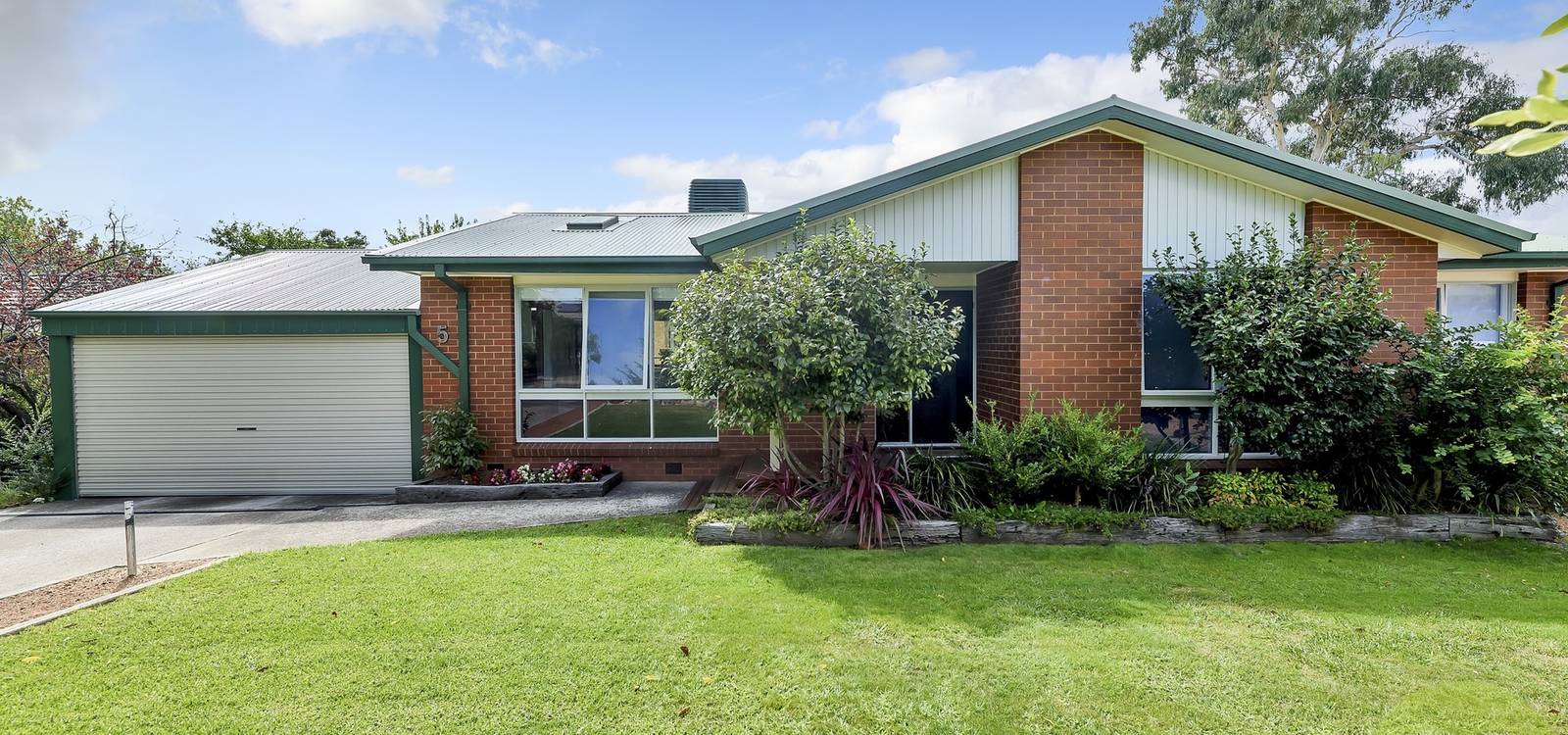 5 Clement Place MACGREGOR, ACT 2615 is for Sale on Zango | Zango