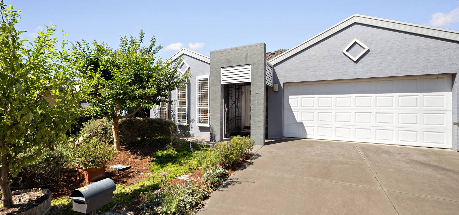 9 Flos Greig Street WATSON, ACT 2602 is for Sale on Zango | Zango