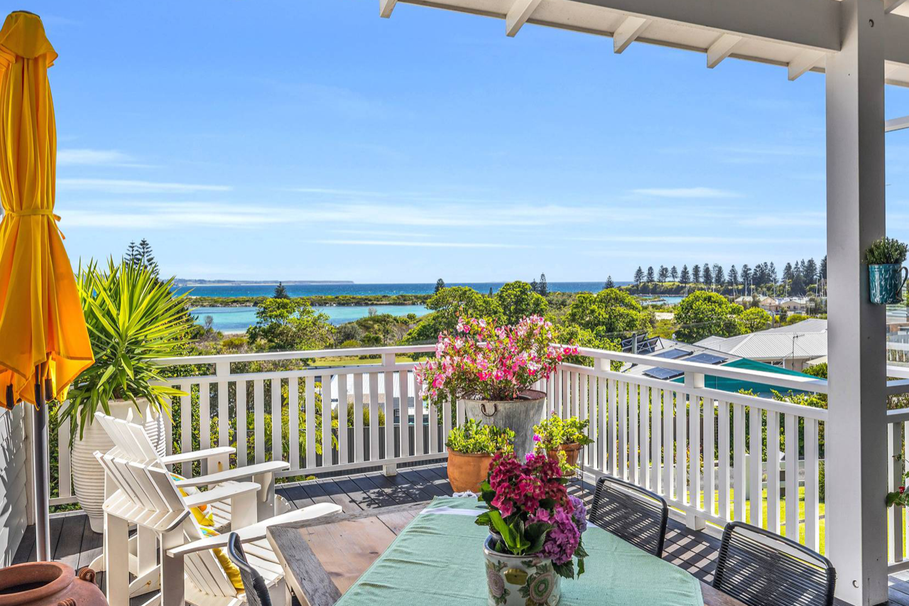 32 Shackleton Street Shoalhaven Heads, NSW 2535 - Off Market | Zango