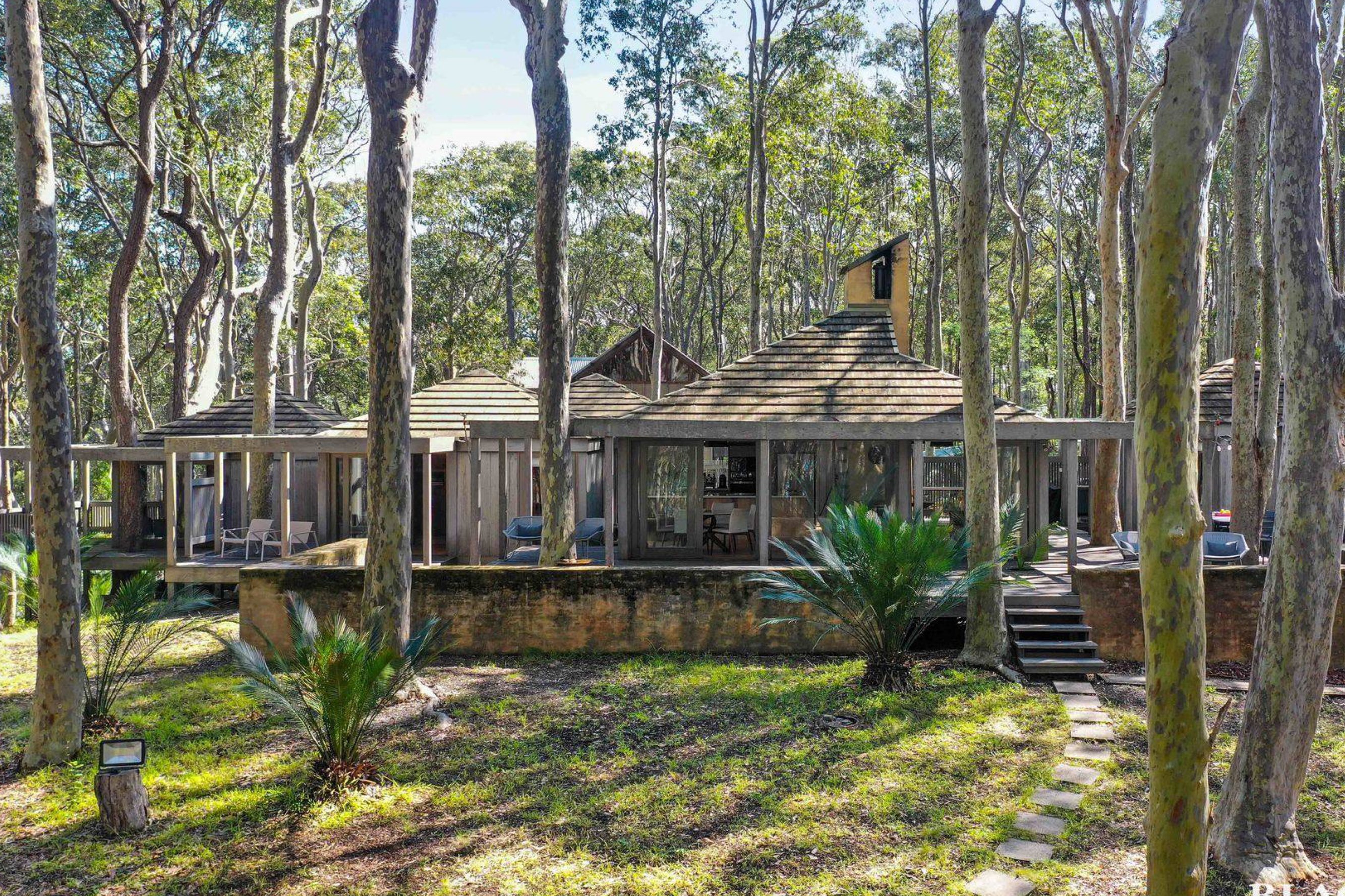 32 Raleigh Road Milperra, NSW 2214 - Off Market | Zango